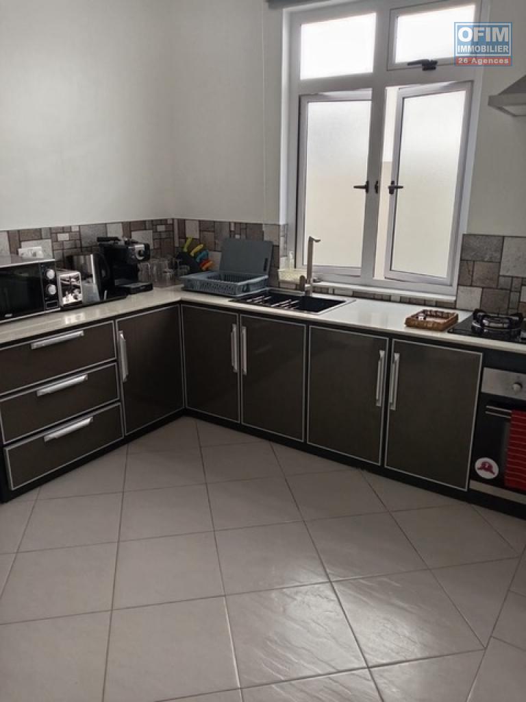Sales - Building - ROCHES NOIRES - POSTE LAFAYETTE - FOR SALE – MODERN ...