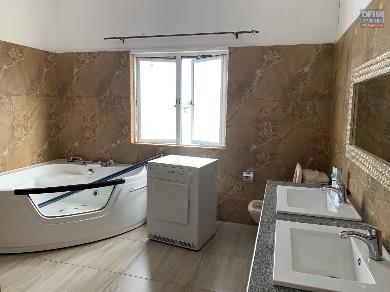 Vente - Maison / Villa - CUREPIPE - FLOREAL - VACOAS - PHOENIX ...