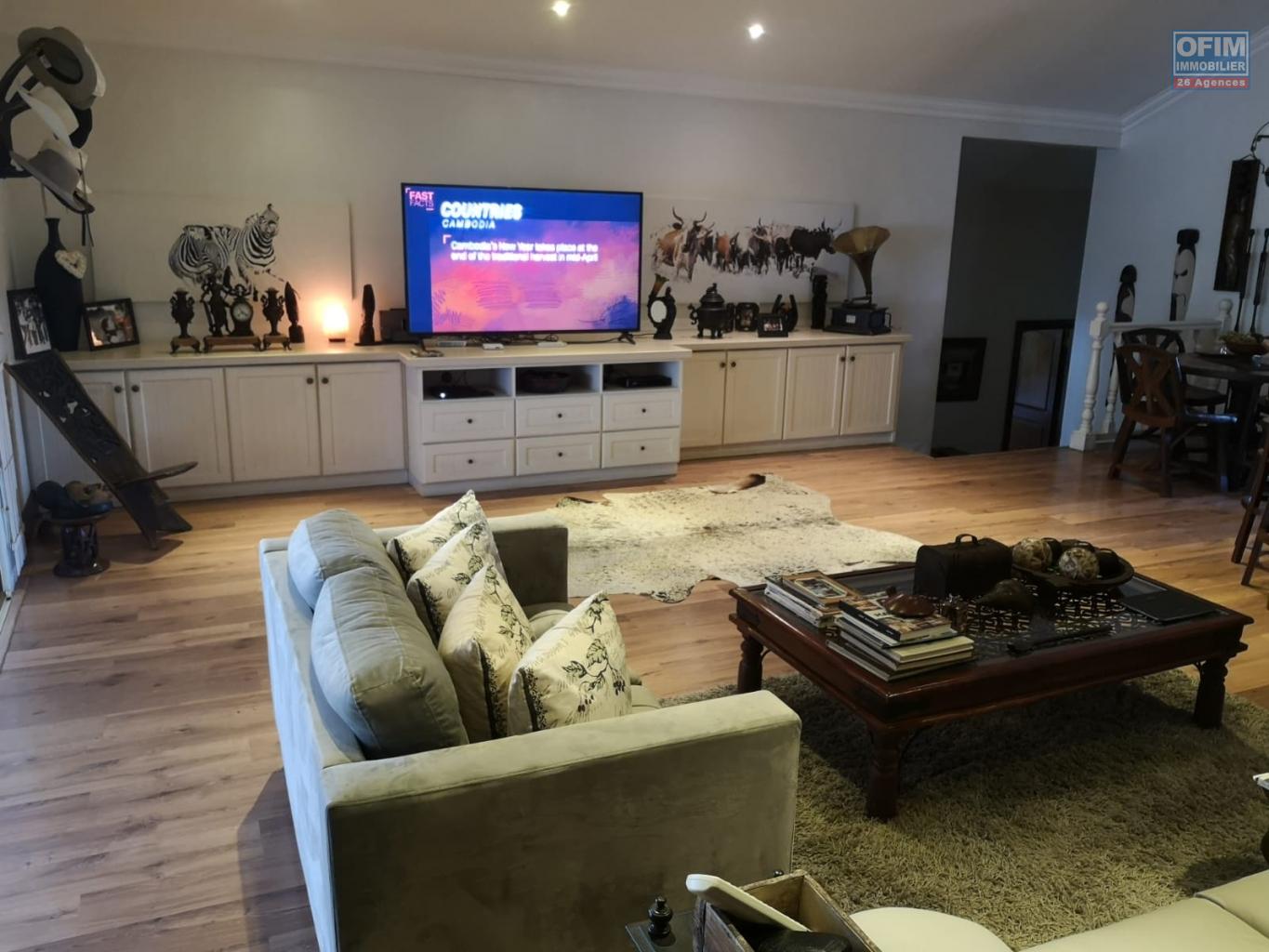 Vente - Maison / Villa - FORBACH - MAPOU - A vendre une spacieuse villa ...